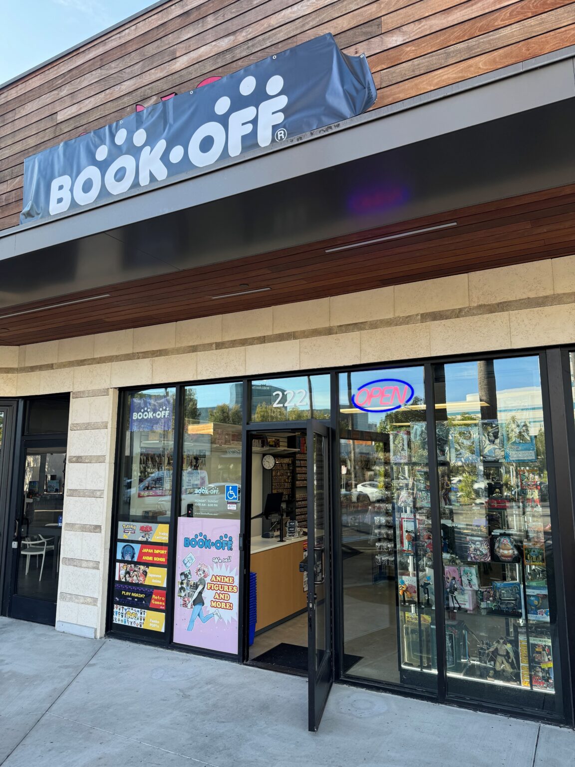 STORE LOCATION - BOOKOFF USA