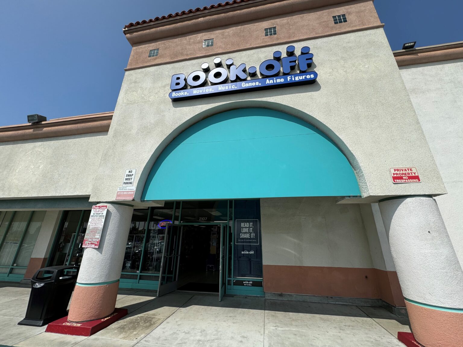 STORE LOCATION - BOOKOFF USA